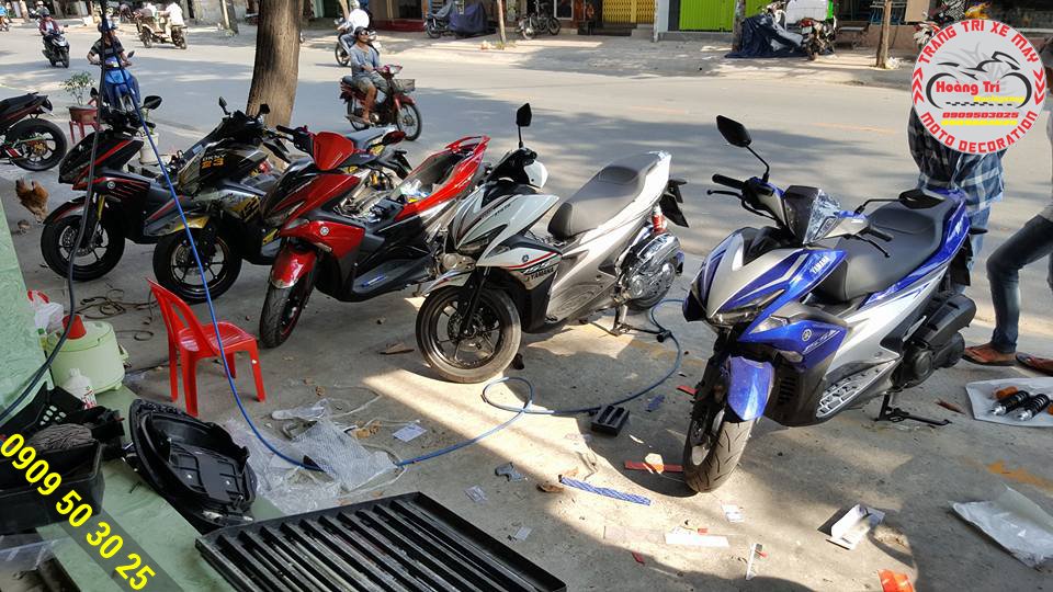 5 anh em siêu xe NVX 2017