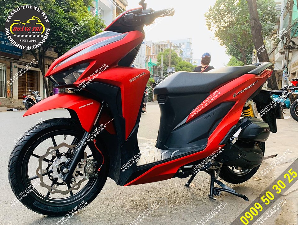 Vario 2018 lên đồ chơi hàng hiệu tại Hoàng Trí Shop
